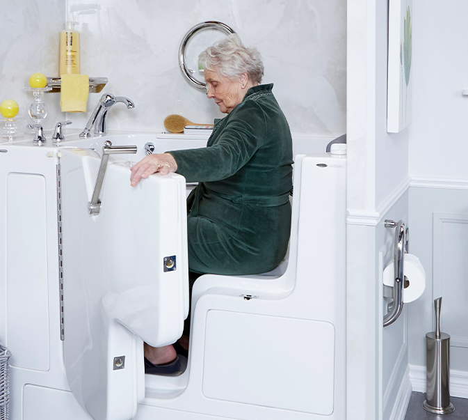 Del Rey Small Walk in Tub. 38 x 38 Inch Corner Bathtub. - Boundless Bath